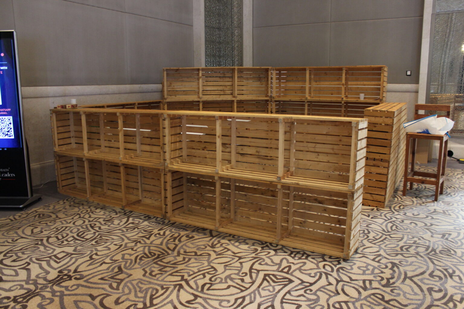 Woody High Reception Counter - Fern Event Rentals